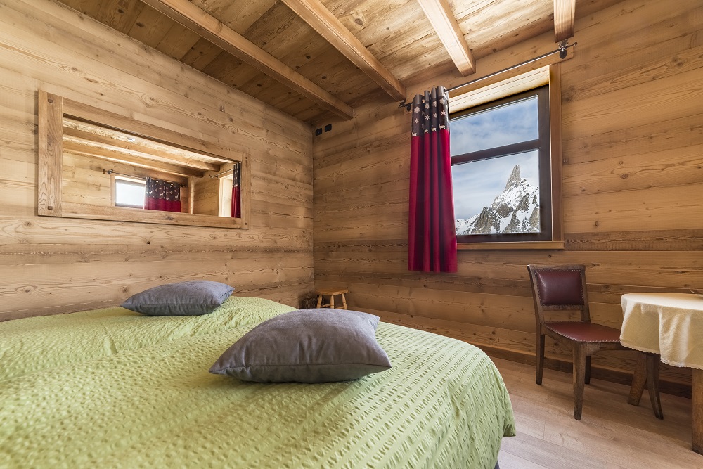 Dormire sul Monte Bianco a 3 mila metri di altezza - Travelnostop