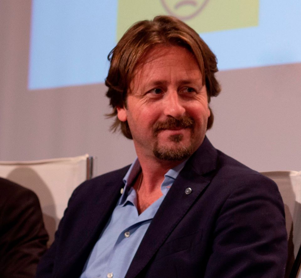 Manlio Messina all'attacco del governo Conte sul caso Alitalia ...