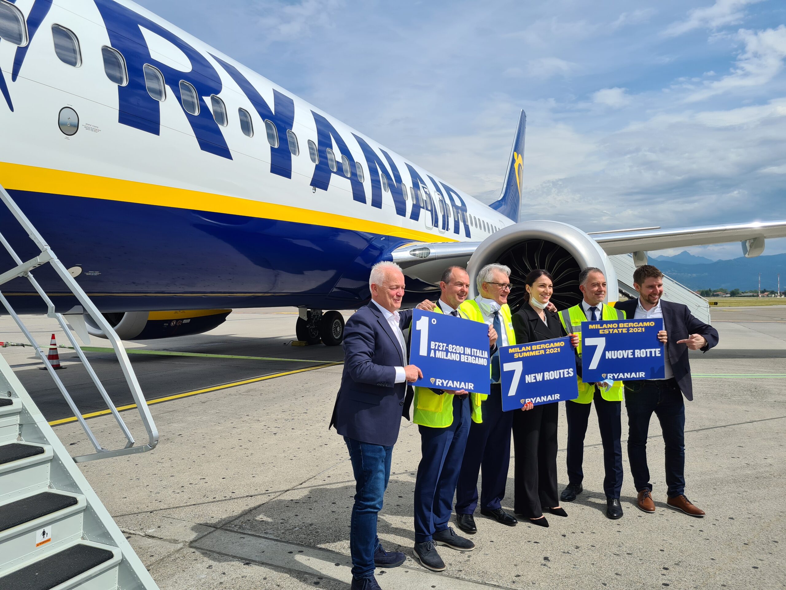 A Orio atterra il nuovo Boeing green di Ryanair - Travelnostop